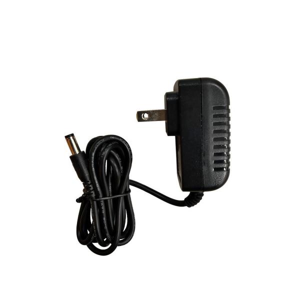 コードレスごみ取り電動モップ “ゴミップ”（EM-012W）の専用充電用アダプターです。本製品専用ですので、他の製品には使用しないでください。商品詳細はこちら↓https://www.livease.jp/em-012/