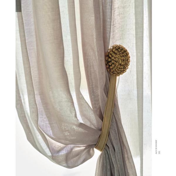 マナトレーディングMANAS-TEX　タッセル<br>ピヴォワーヌ<br>材材　　アセテート60%　レーヨン30%　ポリエステル10%<br>サイズ　<br>L:40cm　　モチーフＨ：7&l...