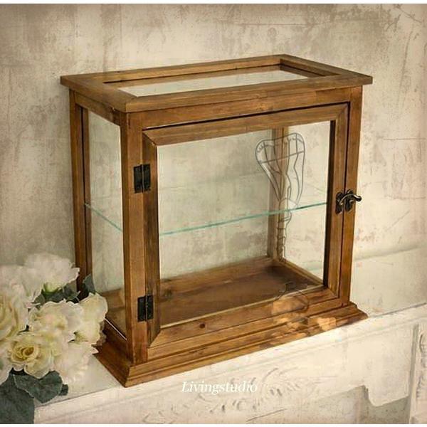 （説明文より一部抜粋）天然木のお洒落なショーケースです。ナチュラルなイメージのキャビネットでとてもお洒落。全体はシャビーシックなアンティーク仕上げ。（以下に続く）★重要：下記の説明文にございます商品情報詳細・注意点を全てお読みいただき、ご了...