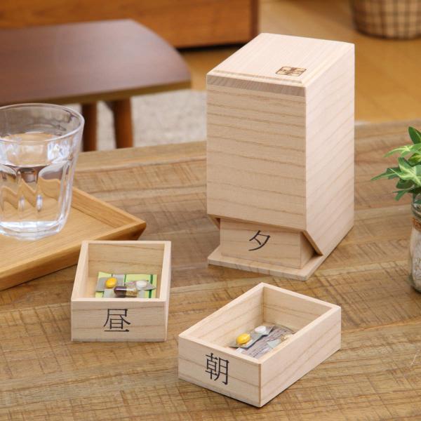 サイズ/約幅8.5×奥行12×高さ16.5cm引き出し1段の外寸：幅6.8×奥行き10.5×高さ3.1cm引き出し内寸：幅5.8×奥行き9.4×高さ2.8cm内容量/1個材質/桐(北米産) 生産国/日本製●桐の木で作られたお薬ケースです。●...