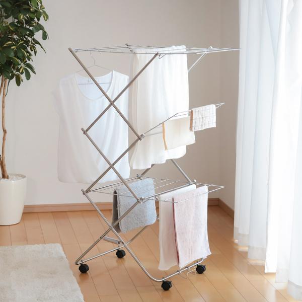 サイズ/約幅57×奥行75×高さ122cm折りたたみ時：約幅57×奥行86×高さ11cm重量/約4.3kg内容量/1台材質/ステンレス鋼生産国/日本製キャスター/付き耐荷重/10kg（全体にバランス良く掛けた場合）組立状態/完成品●室内干し...