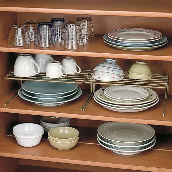 サイズ/約幅30×奥行20×高さ8cm重量/約400g内容量/2個セット材質/スチール（メラミン塗装）生産国/日本製耐荷重/約5kg（1個あたり）●食器棚の中をスッキリ収納できるプレートラックです。●2個セットなので並べて使うと、お皿が3枚...