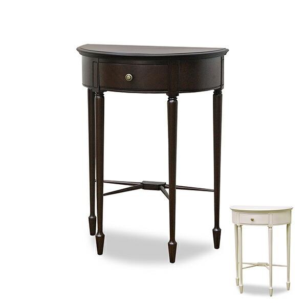 大人の空間を演出するヨーロピアンスタイルのコンソールテーブルです。クラシカルデザインを追求し、細部にも丁寧な作り込みが見られます。小物収納に便利な引き出し付きです。完成品でお届けします。【商品詳細】 サイズ/約幅60×奥行30×高さ80cm...