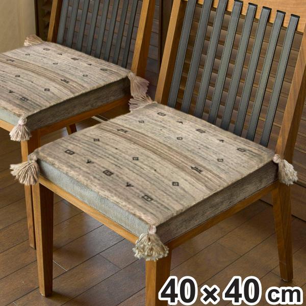 サイズ/約横40×縦40cm厚さ：約1.5cm内容量/1枚材質/ウール（羊毛）生産国/インド製●温かみのあるデザインと耐久性の高さから世界中に需要が拡大している絨毯、ギャッベのチェアパッドです。●チェアパッドとしてはもちろん床に並べるだけで...