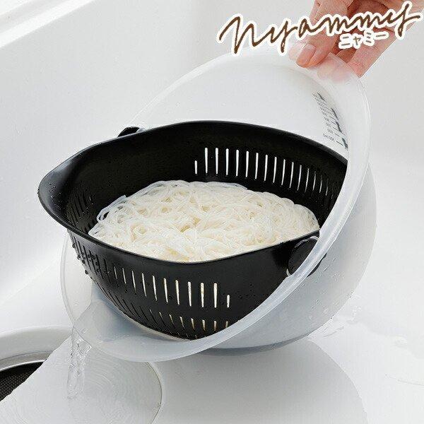 サイズ/約幅23.3×奥行22×高さ10.9cm重量/約200g容量/満水容量：1.9L材質/ポリプロピレン生産国/日本製耐熱温度/120度耐冷温度/-20度●片手でサッと水が切れる、ザル、ボウルのセットです。●ザルとボウルが一体化してるの...