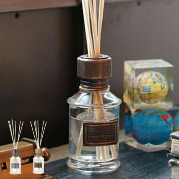 サイズ/約横6×縦12cm容量/約100ml内容量/1個材質/本体：亜鉛合金、ガラススティック：藤種類/Blackforest、Puresilk、Magnoliaorchid生産国/中国製●素朴な形状と味わい深いメタリックパーツでシンプルで...