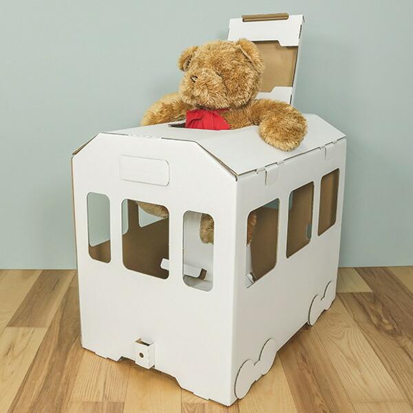 人にも環境にもやさしい段ボールでできた電車です。可動式の正面のドアや天井部分が開いたり運転レバーが動いたりと本格的なつくりです。自由にお絵描きができてお子様の想像力を育みます。お子様が使わなくなった後はリサイクルできます。ノリ、はさみなどは...