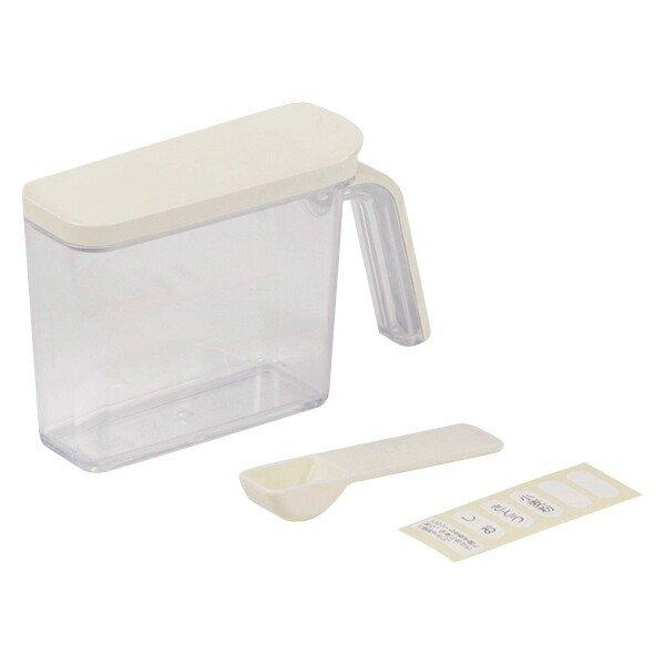 サイズ/約幅5×奥行15.5×高さ9.5cm重量/約86g容量/約280ml内容量/1個材質/ストッカー：ポリスチレン（耐熱温度70度、耐冷温度-30度）スプーン：ポリプロピレン（耐熱温度120度、耐冷温度-30度）生産国/日本製●シンプル...