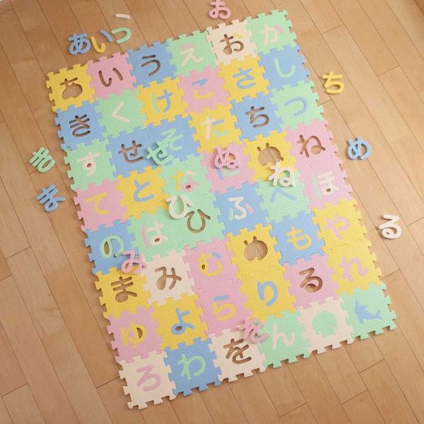 サイズ/約横15×縦15cm厚さ：約1cm内容量/48枚入り材質/ポリエチレン生産国/ベトナム製洗濯/手洗いのみ可能床暖房/ホットカーペット/非対応●遊びながら楽しく学べるジョイントマット●ひらがなパーツで知育にも●床の傷や転倒時のケガ予防...