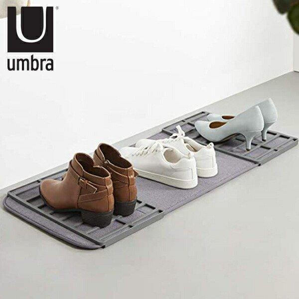 サイズ/約幅90×奥行33×高さ1.5cm内容量/1枚材質/ポリプロピレン、ポリエステル生産国/中国製●濡れたものをまとめて保管●汚れたら洗濯機で洗えていつも清潔●折りたためて場所をとらない●umbra アンブラシンプル コンパクト おしゃ...