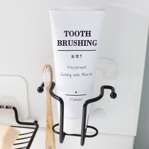 サイズ/約幅9.7×奥行6.8×高さ10.8cm内容量/1個材質/ポリカーボネイト、ポリエチレンテレフタレート、ポリプロピレン、SERS、スチール生産国/台湾製耐荷重/約500g●浮かせて収納できる粘着タイプのチューブホルダーです。●歯ブラ...