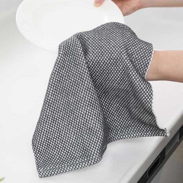 サイズ/約横50×縦30cm内容量/1枚材質/綿100％生産国/日本製●「キッチンリセット」シリーズ・吸水性の良いマルチクロス●キッチン周りのどこでも拭ける●吊って収納できるタグ付き●シリーズで揃えれば、キッチンを毎日きれいに維持できるお手...