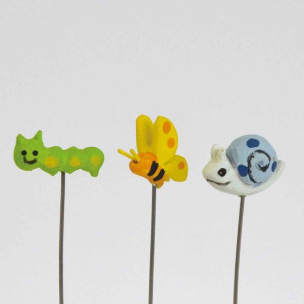 サイズ/約5〜6cm内容量/3本入り（アオムシピック、蝶ピック、カタツムリピック、各1本）材質/レジン、スチール生産国/フィリピン製●アオムシ、蝶、カタツムリのピックが1本ずつ入った、ミニピック3本セットです。●レジンで作られたとても小さな...