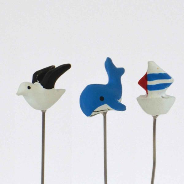 サイズ/約5〜6cm内容量/3本入り（カモメピック、クジラピック、ヨットピック、各1本）材質/レジン、スチール生産国/フィリピン製●カモメ、クジラ、ヨットのピックが1本ずつ入った、ミニピック3本セットです。●レジンで作られたとても小さなピッ...
