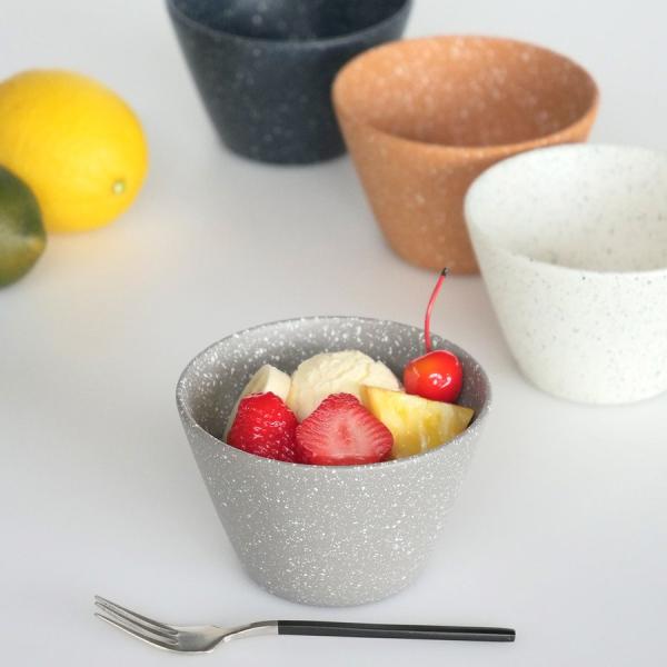 サイズ/約高さ7cm直径：約10.9cm重量/約94g容量/約380ml内容量/1個材質/PET、ABS樹脂種類/ホワイト、ネイビー、グレー、テラコッタ生産国/日本製耐熱温度/140度耐冷温度/-20度食器洗い乾燥機/使用可能電子レンジ/使...