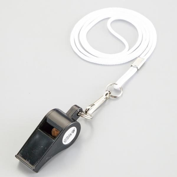 サイズ/本体/全長 約4(cm)重量/約15g容量/付属品：ヒモ内容量/1個材質/ABS樹脂カラー/ブラック生産国/中国製●誘導・指示・危険合図などの伝達に最適なホイッスルです。●情報伝達ツールにお使いいただけます。●遠くの人まで合図が届き...