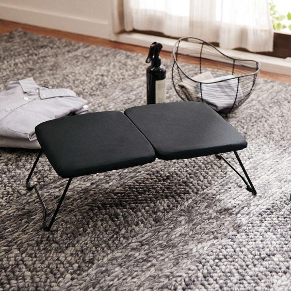 サイズ/約幅46×奥行30×高さ46cm内容量/1台材質/スチールパイプ（粉末塗装）、綿、ポリエステル、合成ゴム、紙●インテリアに合うヴィンテージ風デザインの小さなアイロン台です。●開くとA3、畳むとA4サイズと2通りの使い方ができます。●...