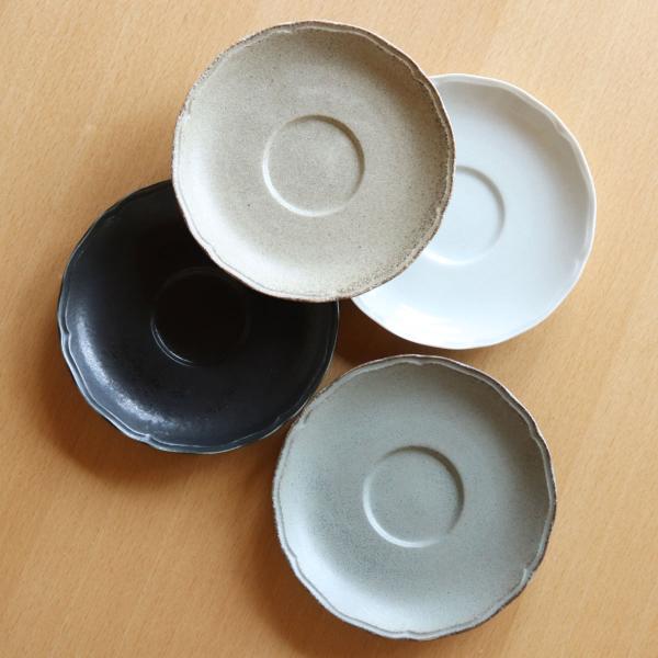 サイズ/約高さ2.2cm直径：約15.6cm内容量/1枚材質/磁器種類/ベージュ、ブラック、グレー、ホワイト生産国/日本製食器洗い乾燥機/使用可能電子レンジ/使用可能オーブン/使用不可●磁器とは思えないほど軽いうつわ「梨花」シリーズです。●...