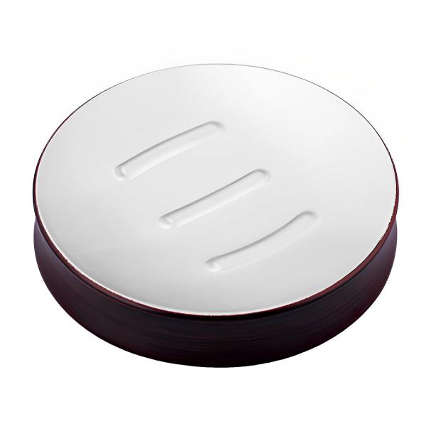 サイズ/約幅11×奥行11×高さ2cm内容量/1個材質/18-8ステンレス焼付塗装●木目調で円筒形のシンプルなソープディッシュです。●モノが多い洗面台やバスルームでもかさばらないサイズです。●石けんがつきにくい凸加工が施されています。●丈夫...