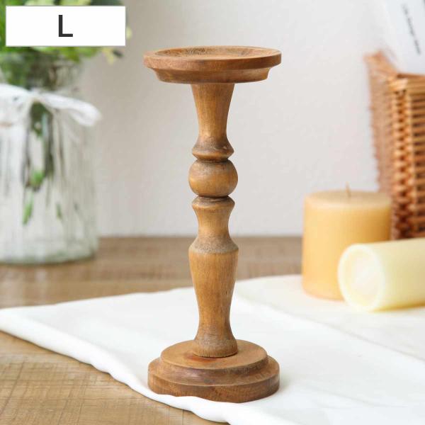 サイズ/約高さ20cm直径：約8cm重量/約105g内容量/1個材質/パイン原産国/フィリピン●天然のパイン材を使用したキャンドルスタンドです。●全てハンドメイドでアンティークな風合いを再現しています。●キャンドルやアクセサリー、インテリア...