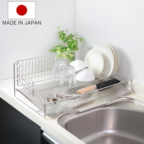 サイズ/約幅56.9×奥行31.5×高さ20.2cm重量/約1.8kg内容量/1個材質/ステンレス生産国/日本製●シンク脇のデッドスペースにも置ける水切りラックです。●シンクをまたいで設置が可能です。●置きやすく取り出しやすい、一体型のカト...
