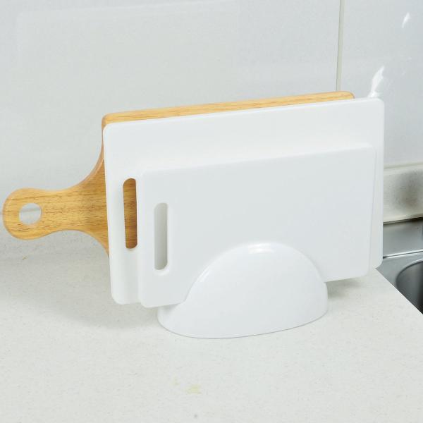 サイズ/約幅20×奥行12.5×高さ10.5cm重量/約240g内容量/1個材質/ポリプロピレン金属部：ステンレス鋼すべり止め：シリコーンゴム生産国/日本製耐熱温度/100度●厚さの違うまな板が3枚収納できるまな板スタンドです。●調理中の鍋...