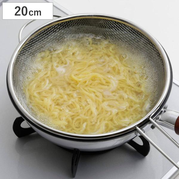 サイズ/外寸：約幅21×奥行32.8×高さ6cm内寸：約幅19.8×高さ5.9cm底径：約14.5cm重量/約165g内容量/1個材質/18-8ステンレス生産国/日本製食器洗い乾燥機/使用可能●20cmのフライパンにピッタリ入るザルです。●...