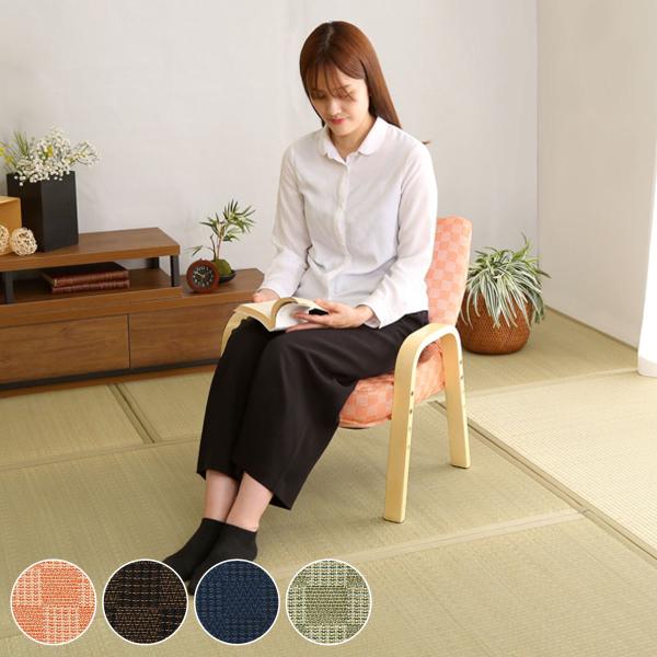 サイズ/約幅52×奥行49〜65×高さ57/61/65cm座面高：22/26/30cm重量/約5.5kg内容量/1脚材質/構造部材：天然木（ラバーウッド）、積層合板表面加工：ウレタン樹脂塗装張材：ポリエステルクッション材：ウレタンフォーム種...