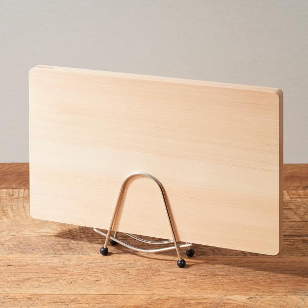 サイズ/約幅16.5×奥行5×高さ14cm重量/約142g内容量/1個材質/本体：18-8ステンレススチールゴム足：シリコーンゴム吸盤：塩化ビニル樹脂生産国/中国製パーツ別耐熱温度/ゴム足：200度、吸盤：70度食器洗い乾燥機/使用可能組立...