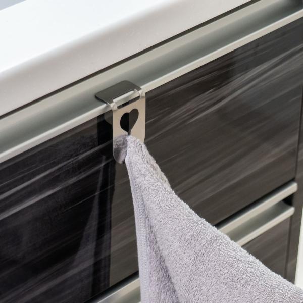 サイズ/内容量/1個材質/本体：ステンレス鋼粘着：アクリル粘着シート生産国/日本製●省スペースで設置できるタオルホルダーです。●ずれ落ちしにくい安心設計になっています。●シールでワンタッチ取り付けになっています。●設置場所に合わせて3種類の...