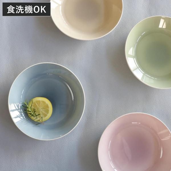 サイズ/約高さ3.2cm直径：約18cm内容量/1枚材質/PET種類/ブルー、グリーン、ピンク、グレー生産国/日本製食器洗い乾燥機/使用可能電子レンジ/使用可能●漆器職人が1つ1つ手作業で塗装を施した深型プレートです。●取り分け皿や副菜用に...