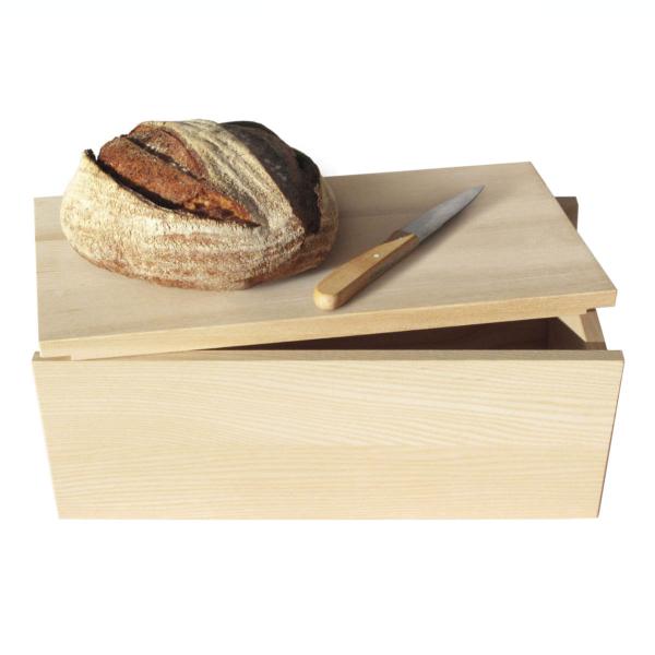 サイズ/約幅33×奥行21×高さ13cm重量/約2.2kg内容量/1個材質/アッシュ材（無垢）生産国/ドイツ製●アッシュ無垢材を使用したワンランク上のブレッドケースです。●フタは精密な構造により、ヒンジなしで開閉できデザイン性が高いです。●...