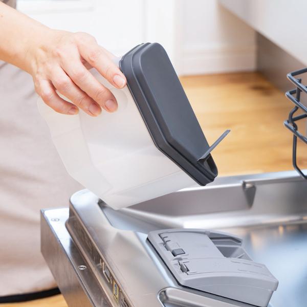 サイズ/約幅16×奥行7.5×高さ12.5cm内容量/200g（専用ケース付）成分/洗浄剤(過炭酸塩)、アルカリ剤(炭酸塩)、工程剤(硫酸塩)、キレート剤、酵素生産国/日本製●ケースをひと振りすると洗剤が自然と流れて、1回分（約6g）が計量...