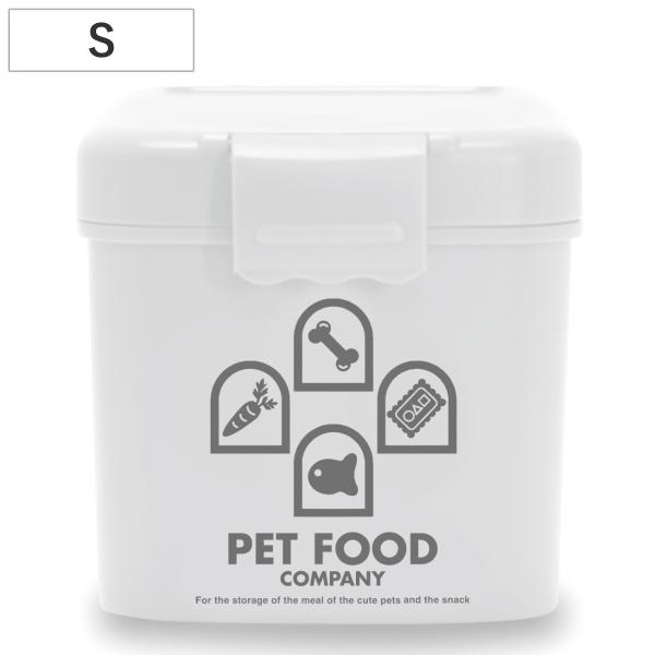 サイズ/約幅18×奥行33×高さ17.3cm内容量/1個付属品：スコップ材質/本体・フタ・取手・クリップ：ポリプロピレンスコップ：AS樹脂生産国/日本製●ペットフード、おやつを保存できるペットフードストッカーです。●Sサイズは2kgまでのペ...