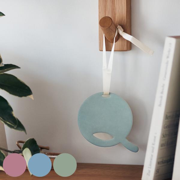 サイズ/約横8.5×縦22cm内容量/1個種類/エルモ、シピ、フィコ生産国/台湾製●穏やかで優しい雰囲気を放つ、Queueシリーズのペーパーフレグランスです。●「まるでペットのように愛でたくなる」がテーマのフレグランスシリーズです。●クロー...