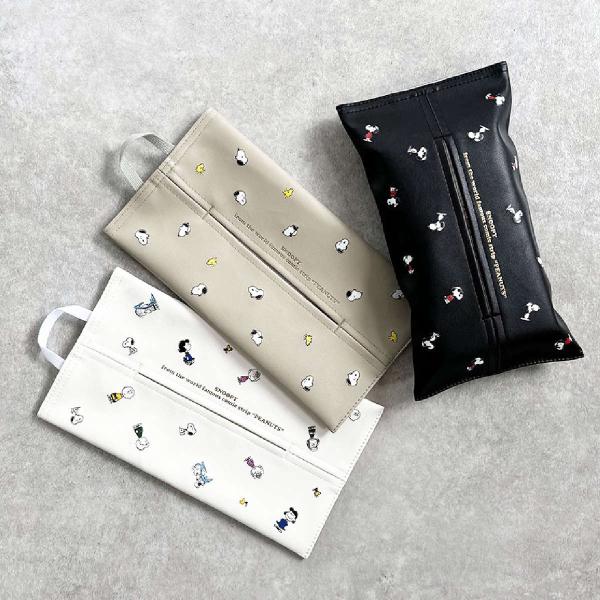 サイズ/約横26.5×縦15cm内容量/1個材質/合成皮革種類/ホワイト、グレージュ、ブラック生産国/中国製●世界中で愛されるPEANUTSの仲間たちがデザインされた可愛いティッシュカバーです。●ソフトパック入りティッシュに対応した、厚みが...