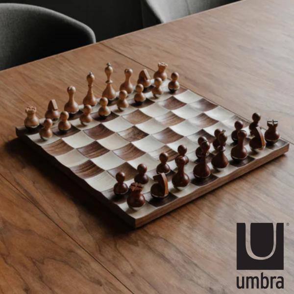 サイズ/約幅38×奥行38×高さ2cm内容量/1個材質/ウッド、アルミニウム生産国/中国製●ユニークなデザインのチェスセットです。●遊び心を刺激する揺れる駒です。●置くだけで魅力的なインテリアになります。●アンティーク調の配色です。●耐久性...