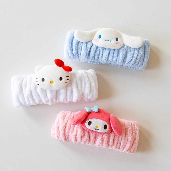 サイズ/約横19×縦8cm厚さ：約7cm重量/約55g内容量/1個材質/ポリエステル90%、ナイロン10%種類/ハローキティ、マイメロディ、シナモロール生産国/中国製洗濯/洗濯機使用可能●キティ、マイメロディ、シナモロールのかわいいヘアバン...