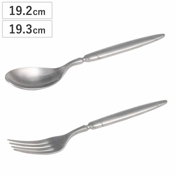 サイズ/スプーン:約高さ19.2cmフォーク:約高さ19.3cm内容量/１本材質/18-0ステンレス種類/スプーン、フォーク生産国/中国製食器洗い乾燥機/使用可能●使うほどに味わいが増す無骨なフォルムが印象的なディナースプーン、ディナーフォ...