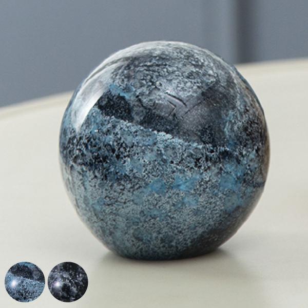 サイズ/約幅9×奥行9×高さ9cm内容量/1個材質/ガラス種類/ブルー、グレー原産国/中国●独特な質感が目を引くガラスオブジェです。●光の反射によって様々な表情が楽しめます。●玄関やリビングなどのお部屋のデコレーションにおすすめです。●ペー...