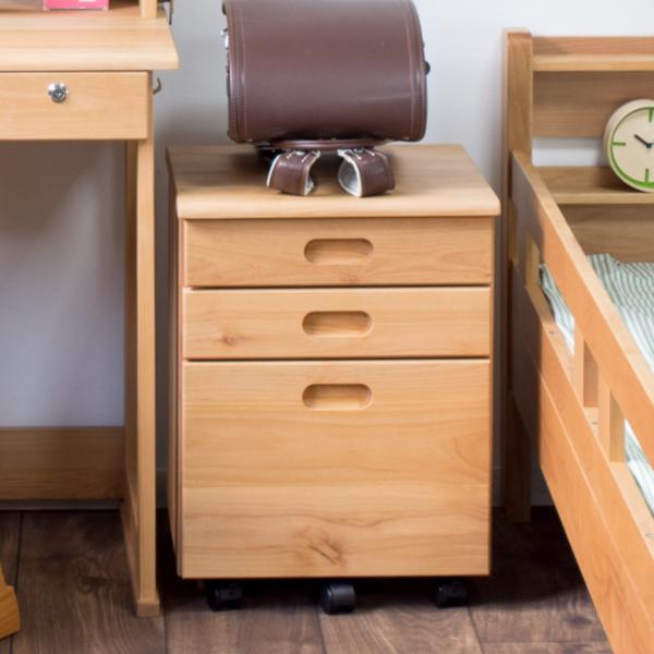 サイズ/約幅42×奥行42×高さ55.1cm内容量/1台材質/アルダー材オイル塗装生産国/中国製天板耐荷重/約30kg組立状態/お客様組立品梱包サイズ/幅48×奥行45×高さ53cmお届け梱包数/1個口●お子様から大人まで幅広く、永くご愛用...