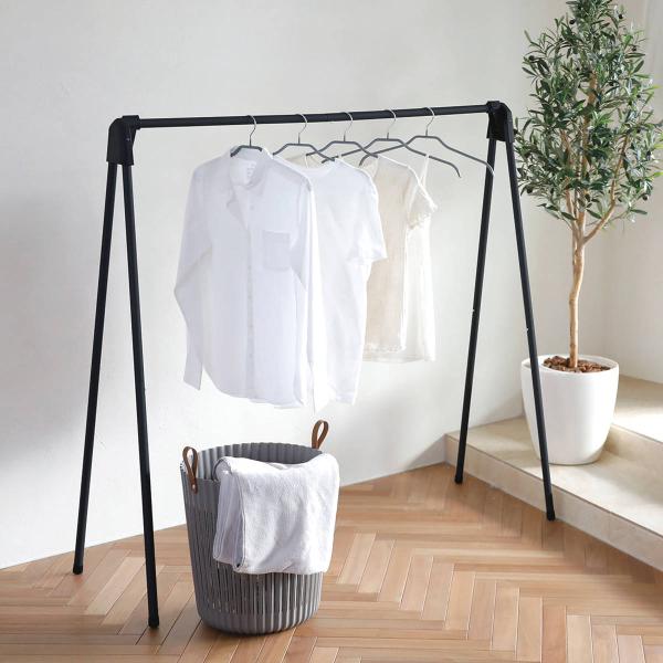 サイズ/［使用時］約幅140×奥行50×高さ123 cm［折り畳み時］約幅125×奥行11×高さ11 cm重量/約2.3kg内容量/1台材質/本体：スチール（粉体塗装）接合部：ポリプロピレン、グラスファイバー脚キャップ：PVC生産国/中国製...