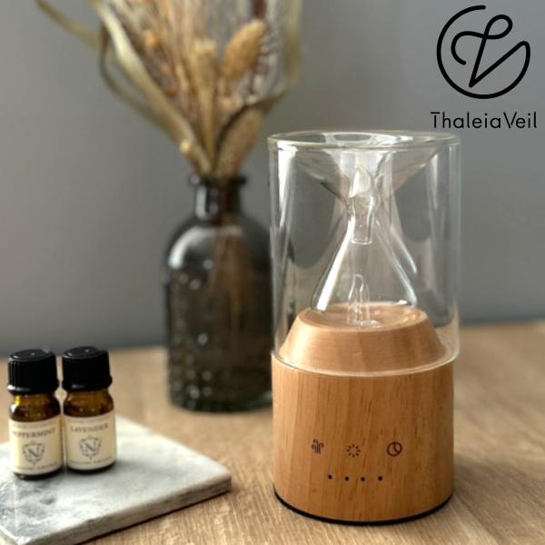 サイズ/約高さ15.3cm直径：約8cm重量/約350g内容量/1個付属品：サイレンサー、USB電源接続コード（Type-C）材質/ガラス、天然木生産国/中国製電源/DC5V 1A（コード長 1m）消費電力/約1W●砂時計を模したダブルウォ...