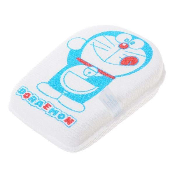 サイズ/約幅10×奥行3.2×高さ14cm内容量/1個材質/外カバー：綿スポンジ：ウレタンフォーム生産国/日本製●お風呂が楽しくなる、ドラえもん柄のボディスポンジです。●ソフトなスポンジを柔らかい綿タオルで包んでいます。泡立てスポンジ ドラ...