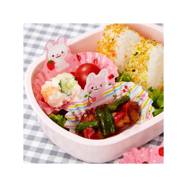 おかず入れ お弁当グッズ　●かわいいうさぎさんのお弁当カップです。●各7枚×2種類（14枚入り）●電子レンジOK●キャラ弁作りにもどうぞ【商品詳細】サイズ：約4.5×7×4(底：約2.5×5)cm　内容量：14枚入(2柄×7枚)　材質：PE...