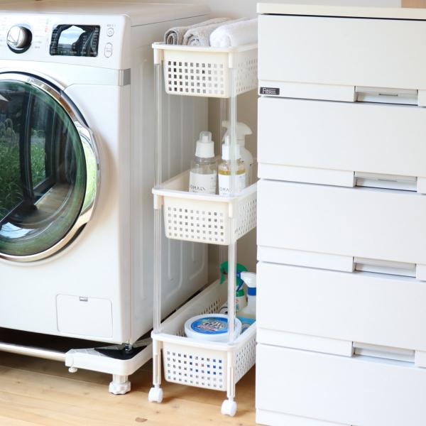 サイズ/約幅25×奥行46.5×高さ88.1cm内容量/1台材質/トレイ・キャップ：ポリプロピレン支柱：ポリスチレン生産国/日本製キャスター/付き組立状態/お客様組立品●バスタオルやバスローブなどサニタリー用品の収納に便利なバスケットワゴン...