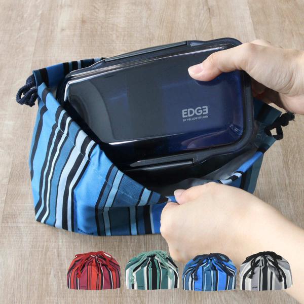 サイズ/約幅33×奥行11×高さ18.5cm内容量/1個材質/表生地：綿100％裏生地：ポリエステル（シルバーコーティング）紐：アクリル100％種類/レッド、グリーン、ブルー、ブラック生産国/日本製●年齢や性別を問わず使えるお洒落なストライ...