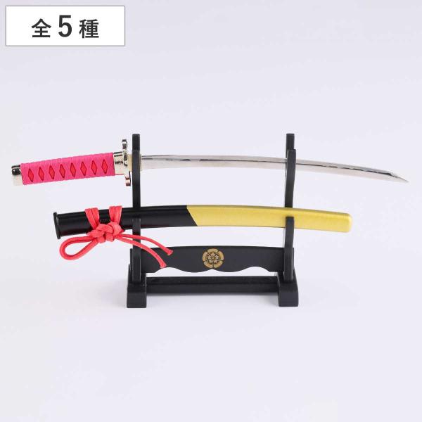 サイズ/約横2.3×縦21cm厚さ：約1.8cm刃厚：約0.18cm重量/約35g内容量/本体・鞘・掛け台：各1個材質/刃部：ステンレス刃物鋼ハンドル：ABS+エラストマー鞘・掛け台：ABS種類/坂本龍馬、織田信長、土方歳三、近藤勇、沖田総...