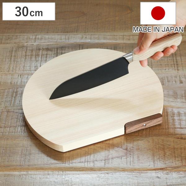 サイズ/約幅30×奥行26×高さ2cm内容量/1枚材質/本体：ひのき側面塗装：ウレタン樹脂塗装生産国/日本製食器洗い乾燥機/使用不可●軽さと耐水性に優れたヒノキの木製まな板です。●スタンドをクルっと回すと、自立します。●丸型と長方形の良いと...