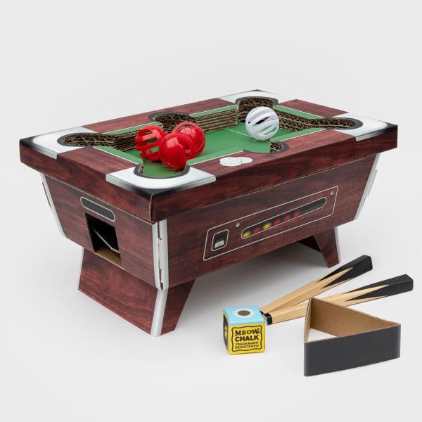 サイズ/約幅22×奥行33×高さ17cm内容量/1個材質/紙、段ボール生産国/中国製●ボールを転がして遊ぶビリヤード型のおもちゃです。●ボールはリンリンと音が鳴り、ビリヤード台の穴に入って下から出てきます。●音で猫ちゃんの好奇心を刺激し、楽...